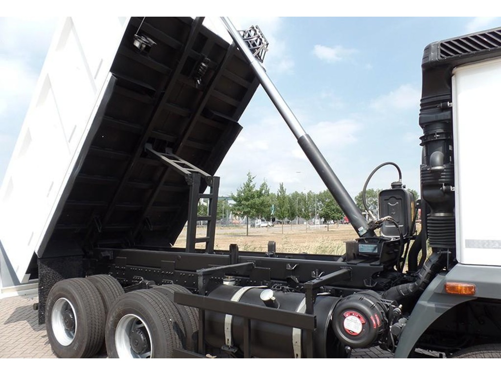 MAN CLA 26.280 6x4 Tipper - 14 m3, Milano, Lombardia - Annunci Industriali