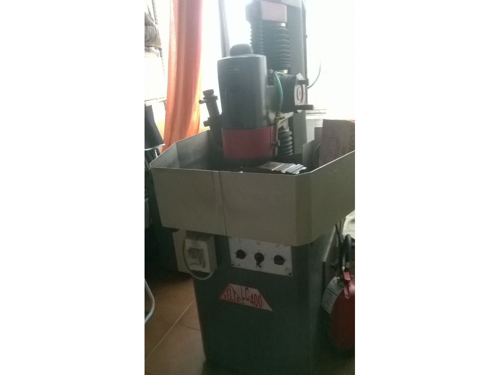 LAPIDELLO A BANDIERA DELTA LC400, Milano, Lombardia - Annunci Industriali