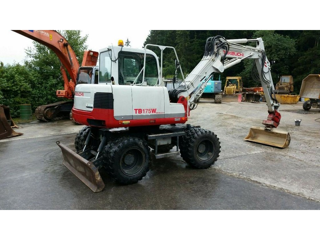 Escavatore Takeuchi TB175W, Bari, Puglia - Annunci Industriali