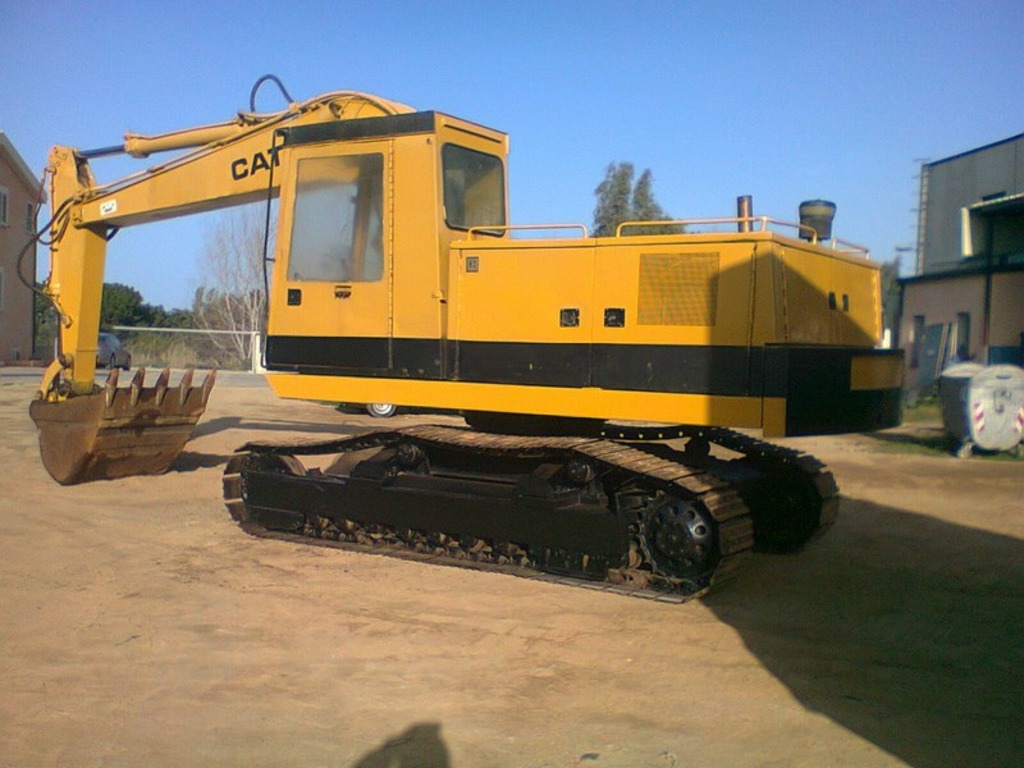 Caterpillar 215C, Anno 1988,, , Sardegna - Annunci Industriali