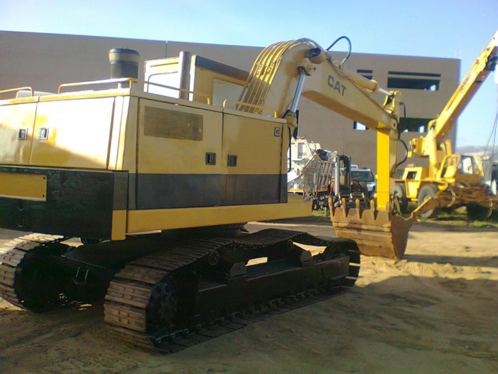 Caterpillar 215C, Anno 1988,, , Sardegna - Annunci Industriali
